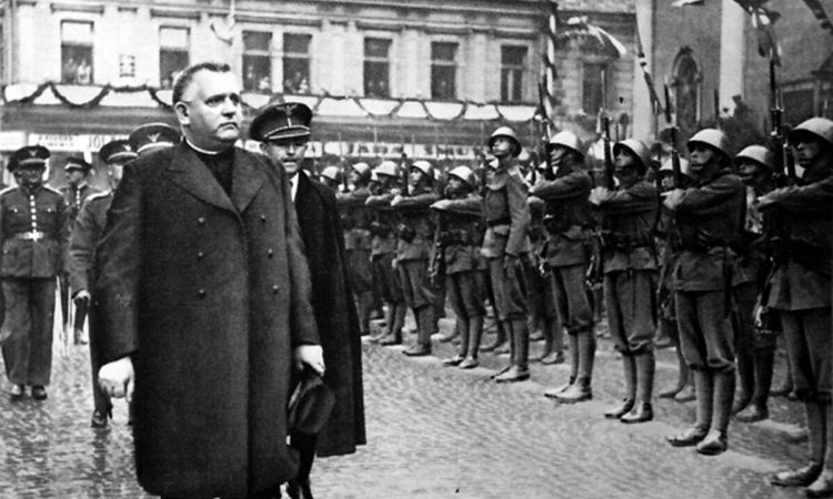 Luca Palmarini e Monika Dziedzina – Josef TIso, criminale di guerra o ...